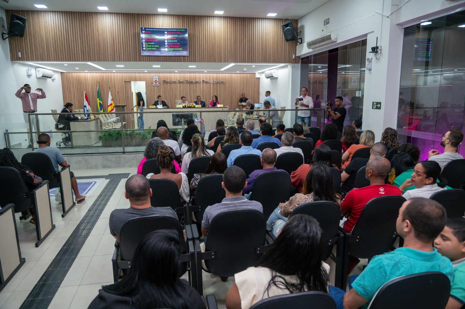 Câmara Municipal Realiza Sessão Alusiva Ao Outubro Rosa E Alerta Para