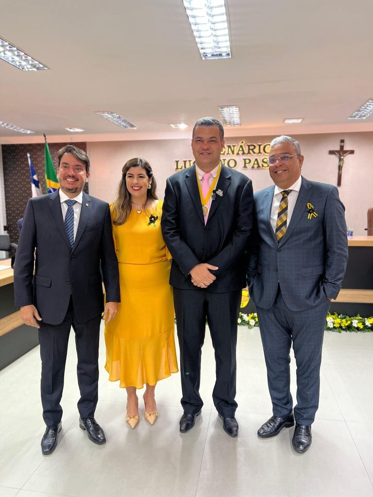 Pedro Tavares homenageia Cruz das Almas pelos 128 anos de emancipação ...